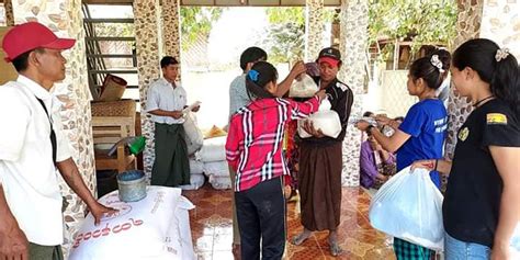 Dvb စစ်တပ်မီးရှို့ဖျက်ဆီးခဲ့သည့် မြောင်မြို့နယ်ရှိ ကျေးရွာဒေသခံများကို ထောက်ပံ့လှူဒါန်း