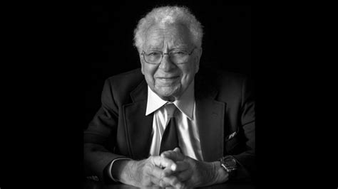 Почина Нобелов лауреат по физика