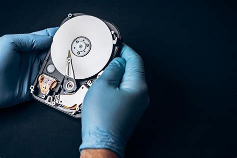 Premium Photo Computer Service Engineer Technician Workplace