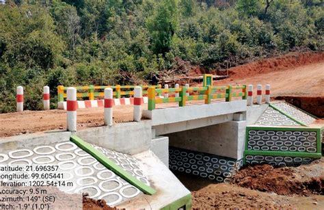 မြို့နှင့်အလှမ်းဝေးသည့် ဝမ်ယို့မိုင် နာကျော့ ကျေးရွာချင်းဆက်လမ်းပေါ်ရှိ