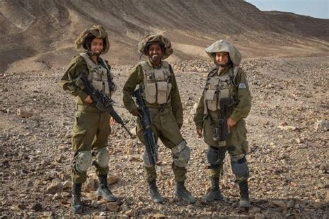 Теократія В Ізраїлі заборонили тата і маму В документах Армії оборони Ізраїлю скасували