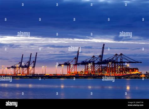 Jade Weser Port Container Terminal In Wilhelmshaven Cargo Handling Of