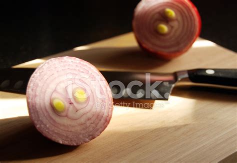 붉은 양파를 잘라 스톡 사진 Freeimages