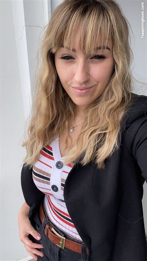 Chloe Smart Nude The Fappening Photo 2096656 Fappeningbook