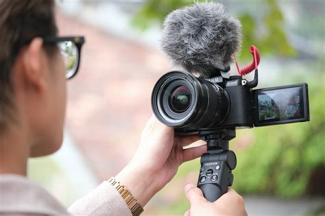 크리에이터들의 영상 컨텐츠 창작을 보조하는 촬영 아이템 4선 Vdcm 비디오디지털카메라매거진