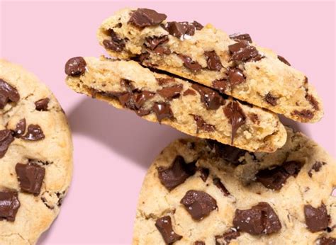 9 Chains That Serve The Best Chocolate Chip Cookies In 2023