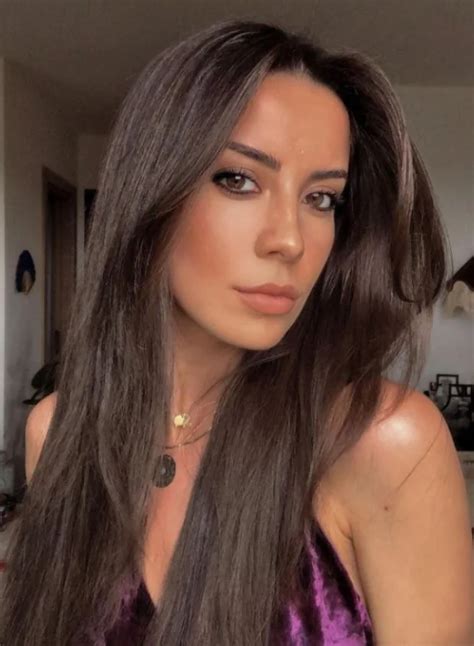 Melis T Z Ng Biography Height Life Story Super Stars Bio