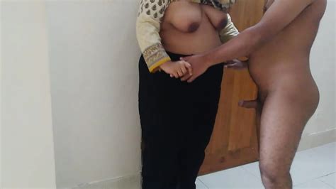 Sal Ke Sexy Badi Gand Wali Naukarane Ko Valentine S Day Par Kitchen Mey Choda Gaya XHamster