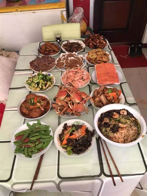 亲们的年夜饭全都是故事啊，最后一个年夜饭过年除夕新浪新闻