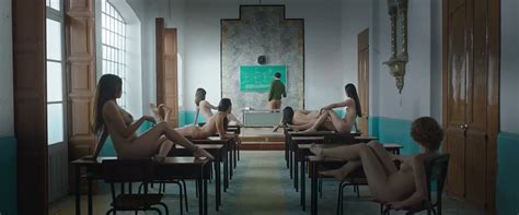 Nude Video Celebs Maria Evoli Nude Propriedad Privada 2019