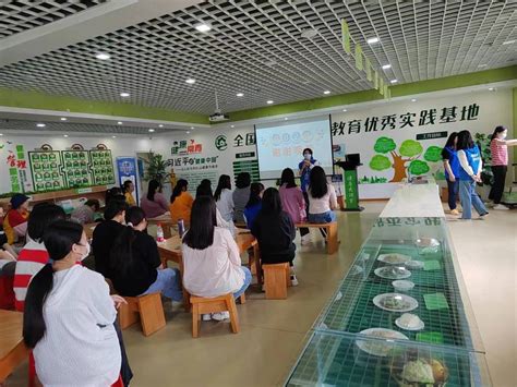 级社区管理与服务专业前往淝南社区开展认知实习