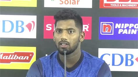 චරිත් මැදට ඇවිත් කිව්ව දේ මට මාර විදියට වැදුණා මංගල එක් දින තරගයට ක්‍රීඩා කළ මධුෂ්ක හෙළිකරයි