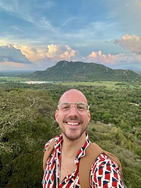 De Reizen Van Acteur Justus Van Dillen Alex Van Dertigers Reisjevrij Nl