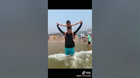 一家三口扮演消防员公主抱 Youtube