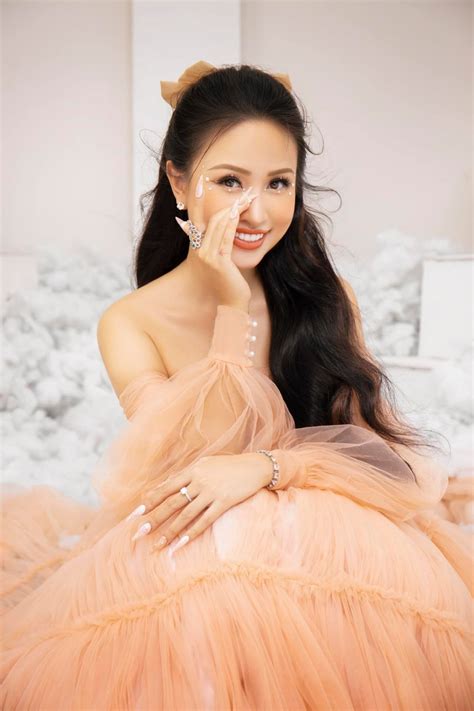 Nh Ng B B U Xinh P V G I C M C A Showbiz Vi T