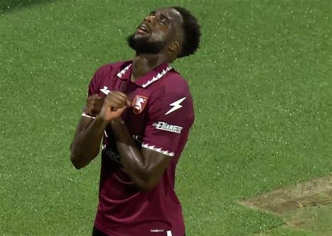 Liverpool Revoyez La Colère Noire De Sadio Mané Contre Mohamed Salah