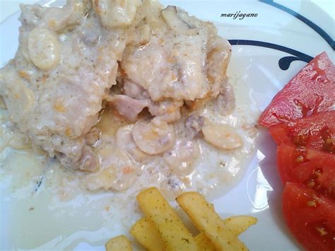 Пилешки копани со крем сирење рузмарин и печурки Moirecepti