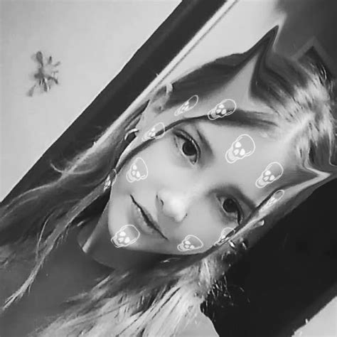 Vaness Vaness33 • Threads Say More