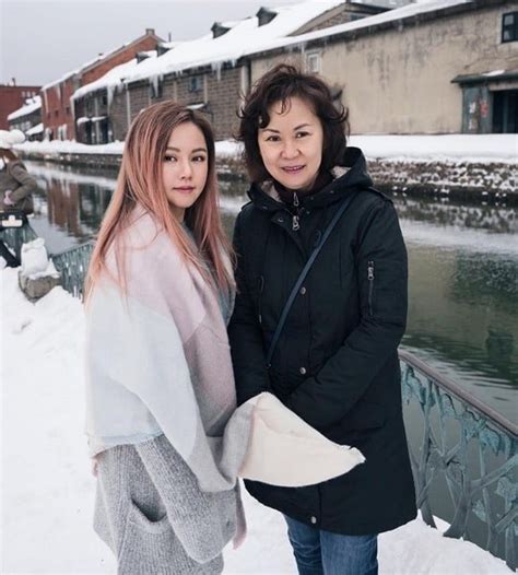 Chloe Ting Age Net Worth Babefriend Parents Height 2024