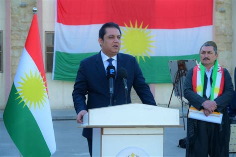 بە ئامادەبوونی وەزیری پەروەردە ڕۆژی ئاڵای کوردستان بەرز ڕاگیرا