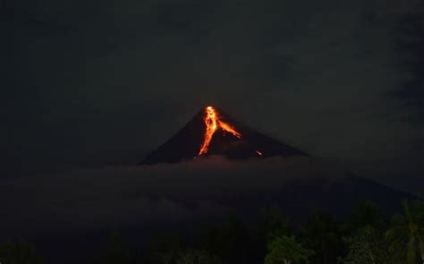 N I L A Mayon Philippines Phun Tr O T Nh T Ng I Ph I S T N Trong Nhi U Th Ng