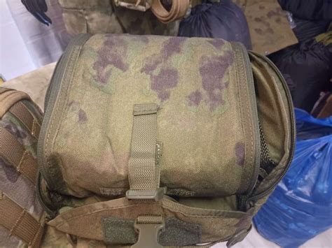 Все равно шейные позвонки переломает: застегивать бронешлем или носить ...