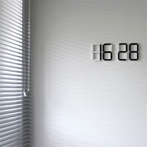 Ingenious ‘black And White Wireless Oled Digital Clock