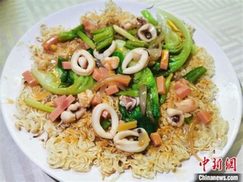 跟着狂飙的脚步到广东台山吃特色煎面 美食美味频道 东方养生