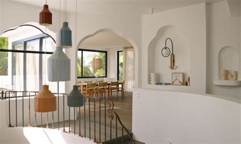 Step Inside The Sunshine Coast S Enchanting Mykonos Castle