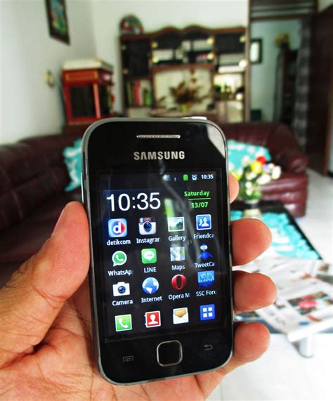 Pin Oleh Aka Red Di Phone Desain Ponsel Fotografi Teknologi