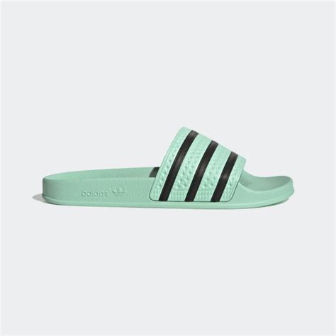 Шлепанцы Adilette Originals HP6508 — Сайт adidas