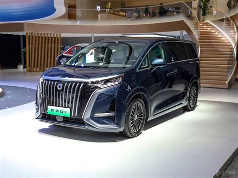 晌雅蓝腾势d9整车外观外观图片 腾势d9 2022款 Ev 600 四驱旗舰型 7529744 太平洋汽车网