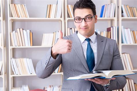 8 Livros Para Estudantes De Direito Blog Da Ulbra