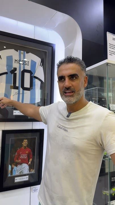 لباس امضا شده رونالدو رو در هوا می‌زنند فوتبال Youtube