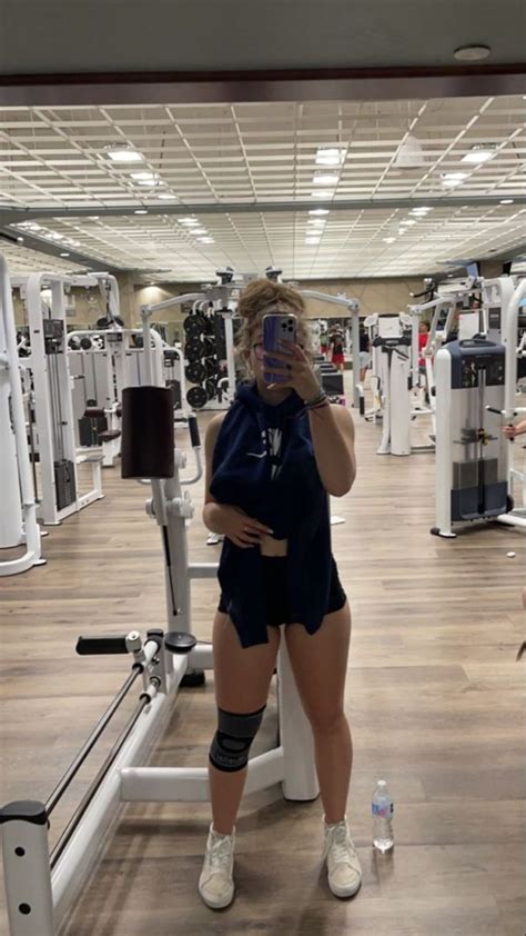 Baddie Gym Outfits 2024 Empowering Styles For The Gym Cute Workout