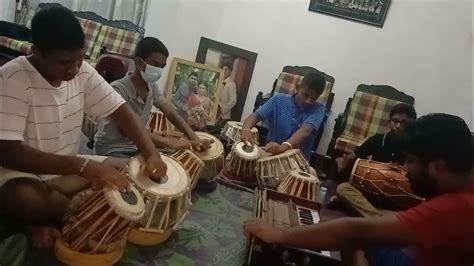 පායා ඇයි හිනැහෙන්නේ ජොලියට Youtube