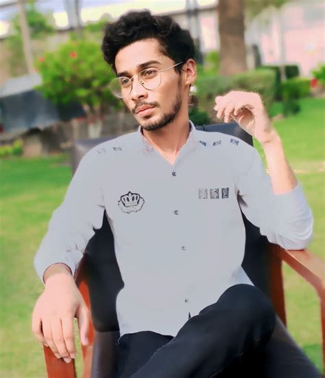 Faraz Khan Faraz Khan 27 • Instagram Photos And Videos