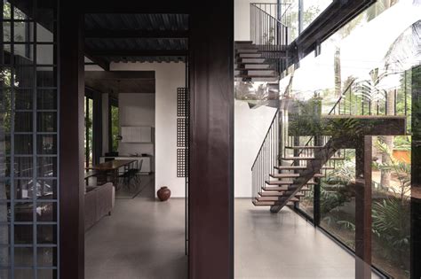 3dor Concepts Frames Home In India With An Industrial Steel Frame