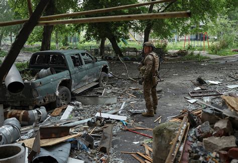 Ukraine Evacuates Elderly And Sick From Besieged Frontline City Of