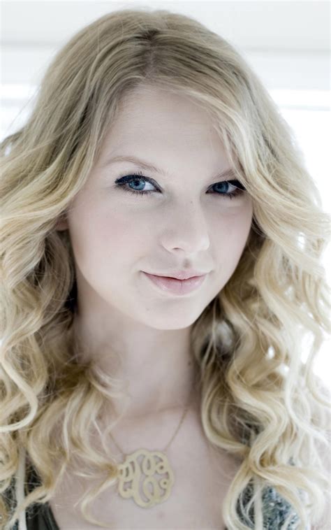 4557480 Women Portrait Rare Gallery Hd Wallpapers