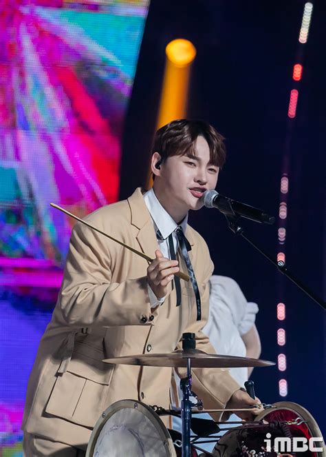 움짤 박서진 즐겨라 장구 트롯챔피언