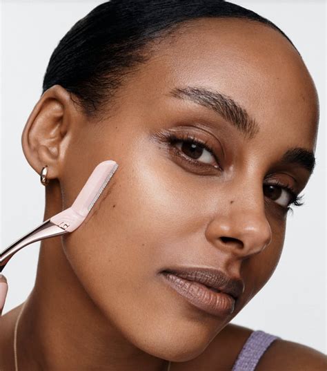 How To Remove Hair From Your Upper Lip Ps Beauty