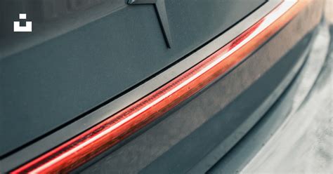 검은 손잡이가 있는 검은색 자동차 도어 사진 Unsplash의 무료 자동차 이미지