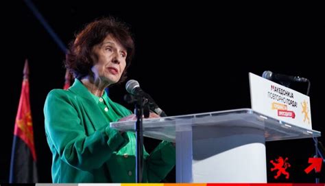 Време е власта да си замине порача Силјановска Давкова Ohridsky