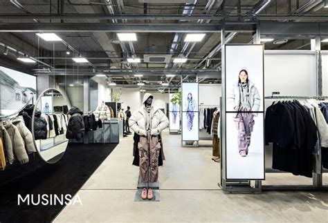 [현장]“온라인과 오프라인의 차이 없앴다” 무신사 패션의 거리 홍대서 오프라인 플래그십 스토어 오픈