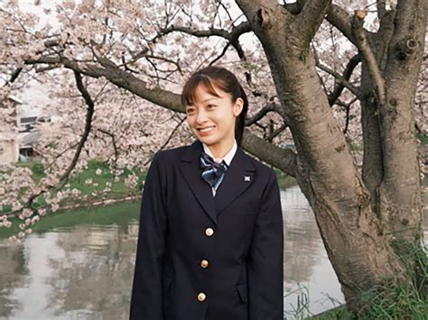 性格が良いと思う「20代女性俳優」ランキング！ 1位「橋本環奈」、2位は？ 2 4 All About ニュース