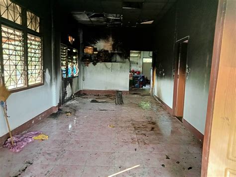 เหตุไฟ้ฟ้าลัดวงจรทำให้เกิดเพลิงลุกไหม้ที่บ้านเลขที่ 159 หมู่ที่ 6 บ้านหนองนางตุ้ม สำนักงาน