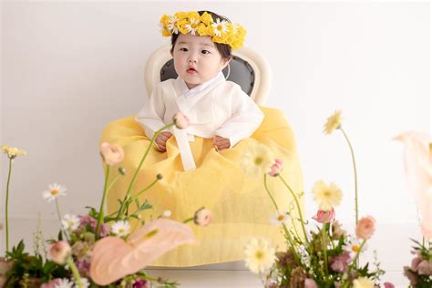 플로리스트 박지원 아기의 첫생일을 기념하며 원데이클래스취미반 상시개강 기초반 매월 개강 창업반 2023년 9월 개강 화훼장식기능사산업기사대비반 기능사