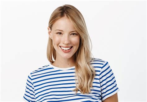 25 Chic Wash And Go Hairstyles For Laid Back Ladies Hairstylecamp