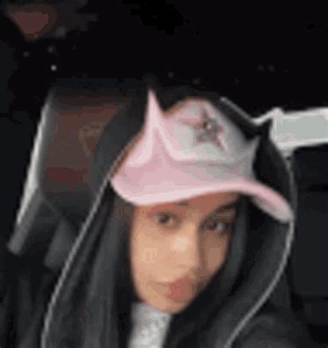 Dreamdoll Baddie  Dreamdoll Baddie  を見つけて共有する